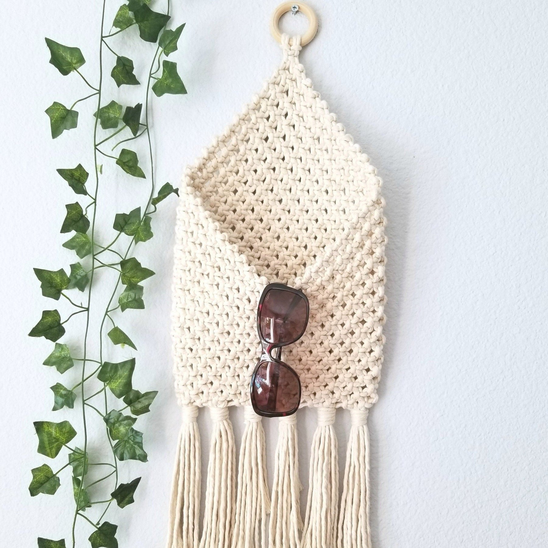 Macrame Pouch - Envelope (Color options) – YASHI DESIGNS